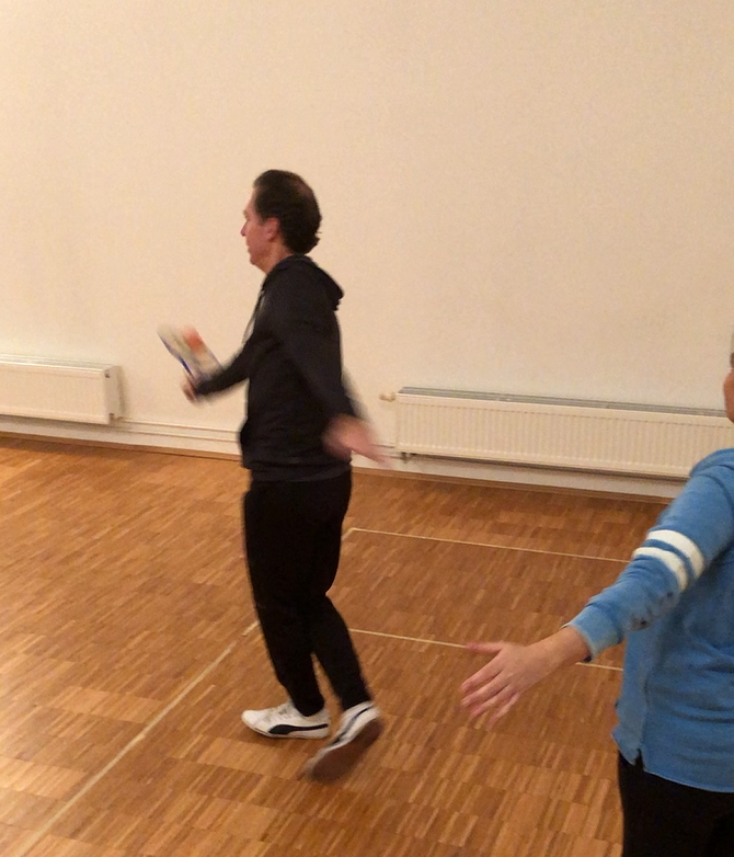 Diagonal to the Left - Bailong Ball